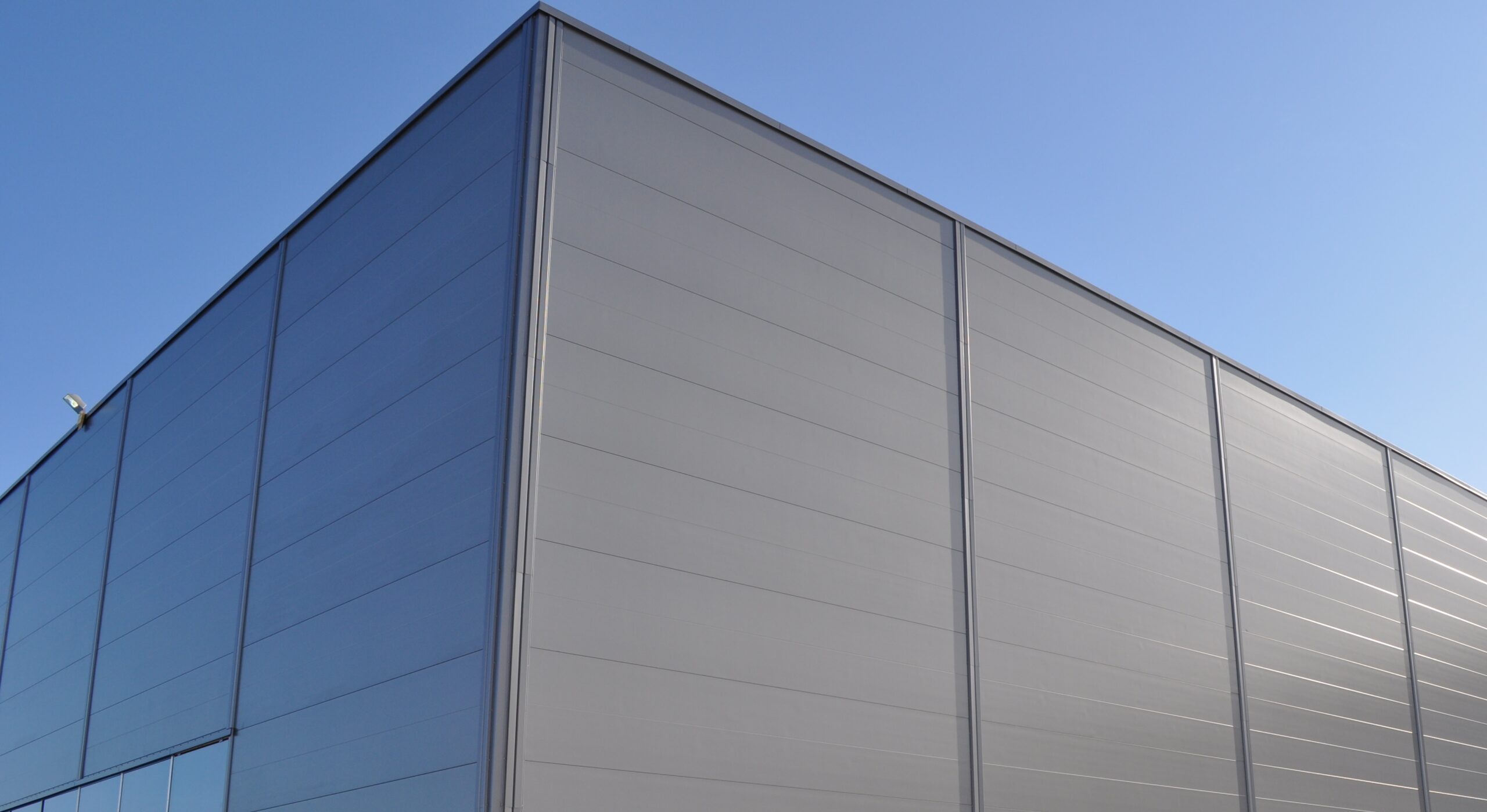 Lange ledetider på sandwichelementer og takplater - Norsk Stålforbund